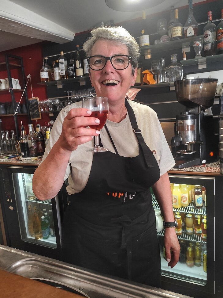 Bar-tabac-restaurant dans l’Yonne : le coup de cœur du critique ...